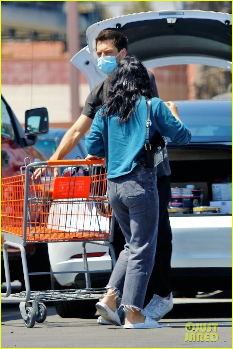 Camila Mendes & New Boyfriend Grayson Vaughan Do Some Shopping Together ...