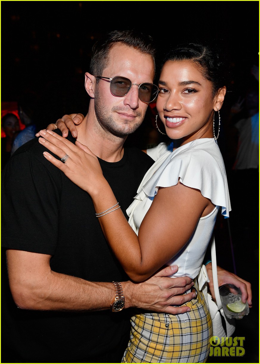 Hannah Bronfman Is Pregnant, Expecting First Child with Husband Brendan ...