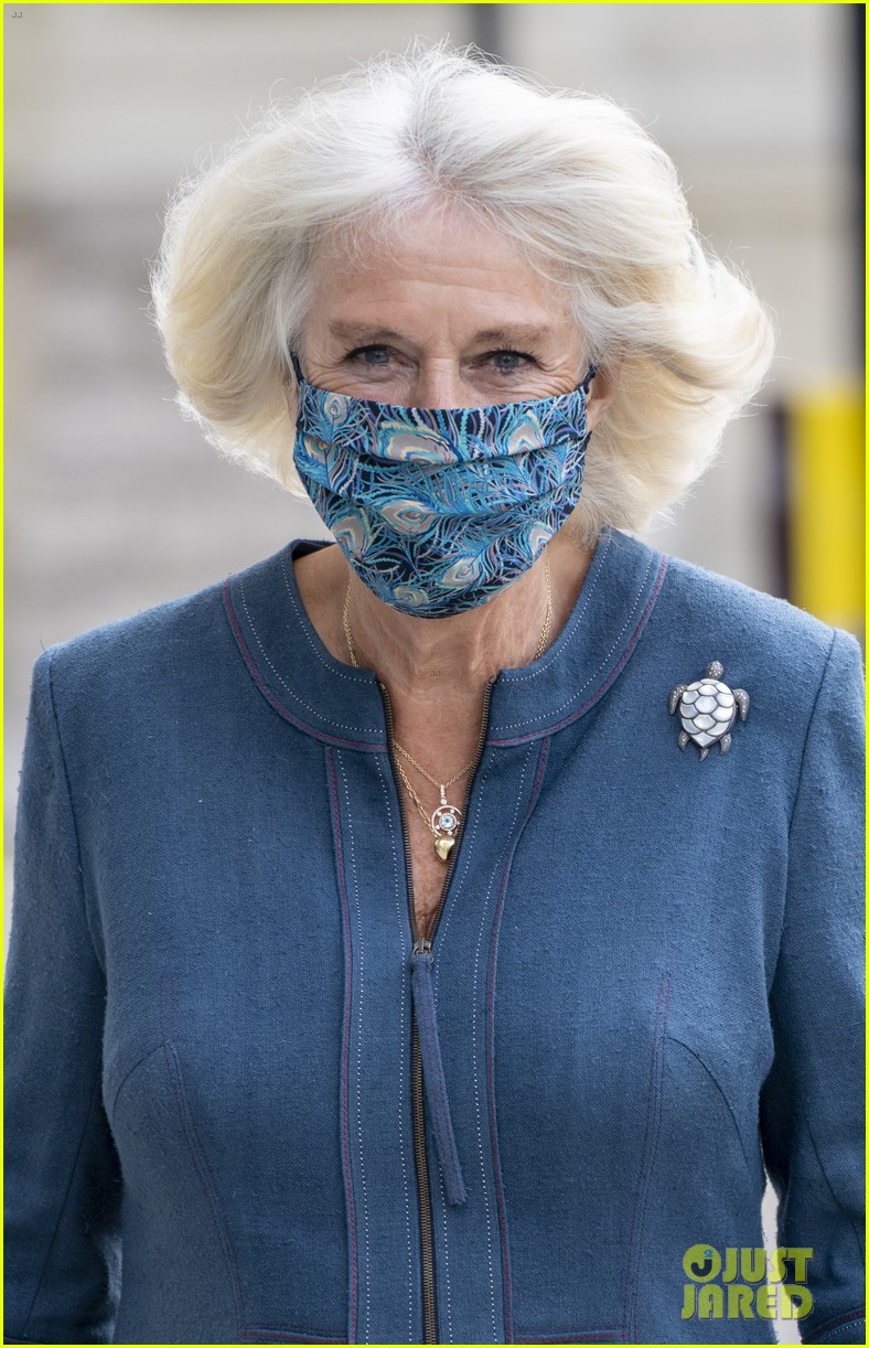 Camilla, Duchess of Cornwall Is First Royal to Publicly Wear Face Mask ...