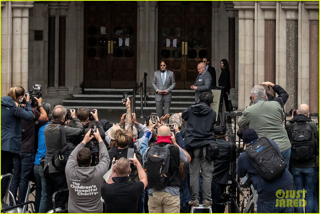 Security Guard Testifies in Johnny Depp Trial About the Night Amber ...