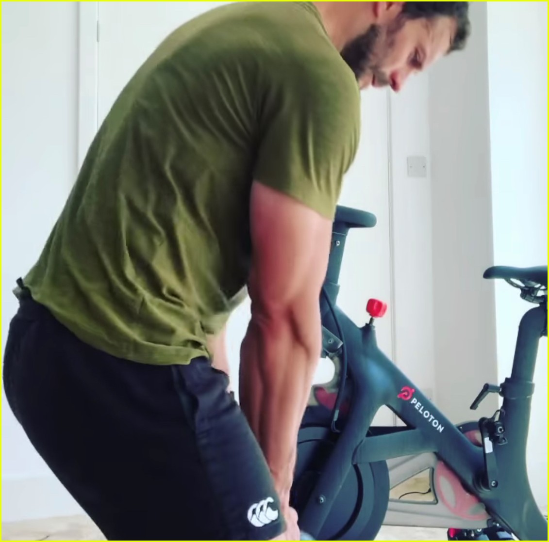 Jamie Dornan Listens to Musicals When He Works Out - Watch the Video ...