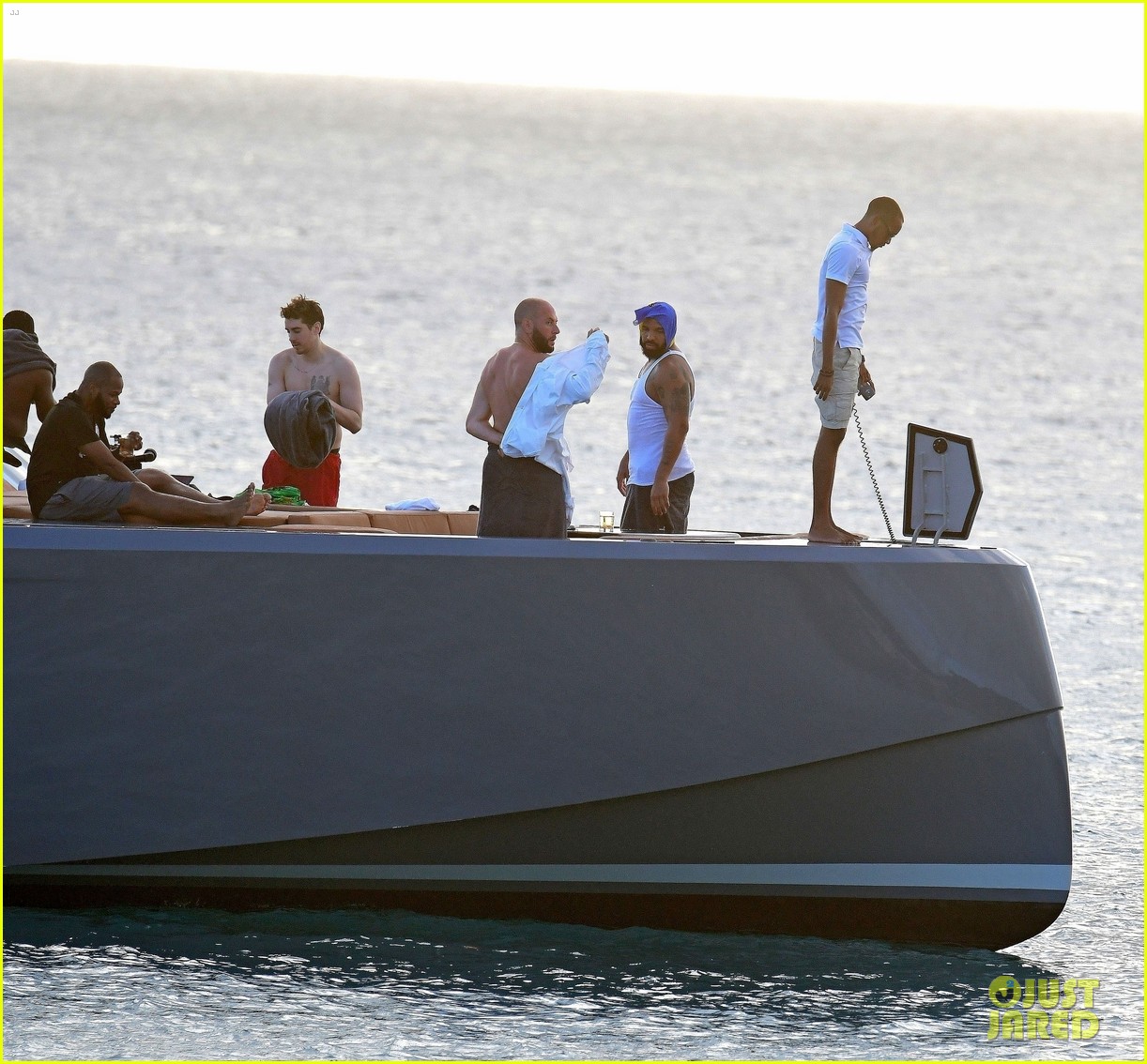 Drake Takes a Dive Into the Ocean While Boating in Barbados: Photo ...