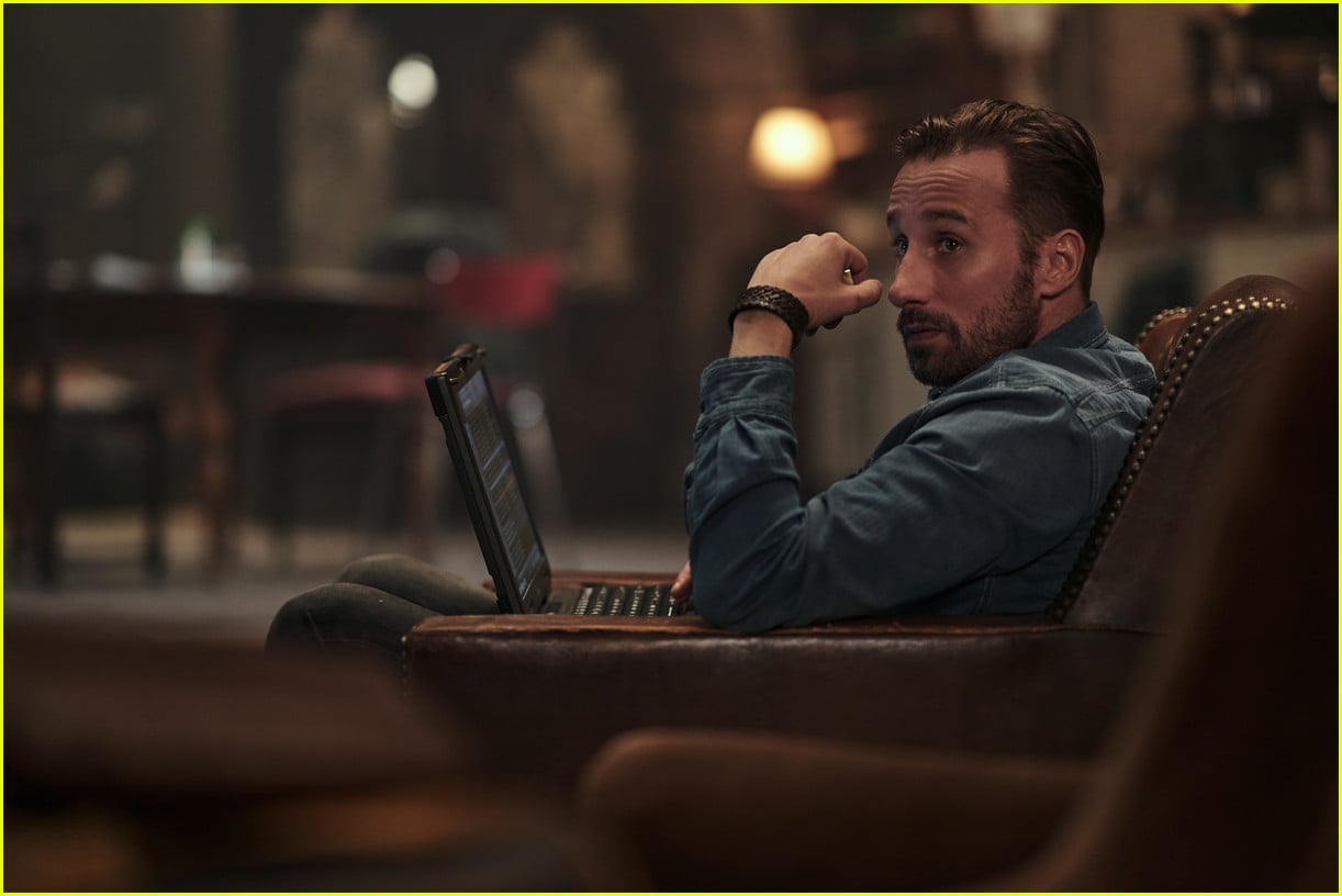 'The Old Guard' End Credits Scene Explained: Who Was That?! (Spoilers ...