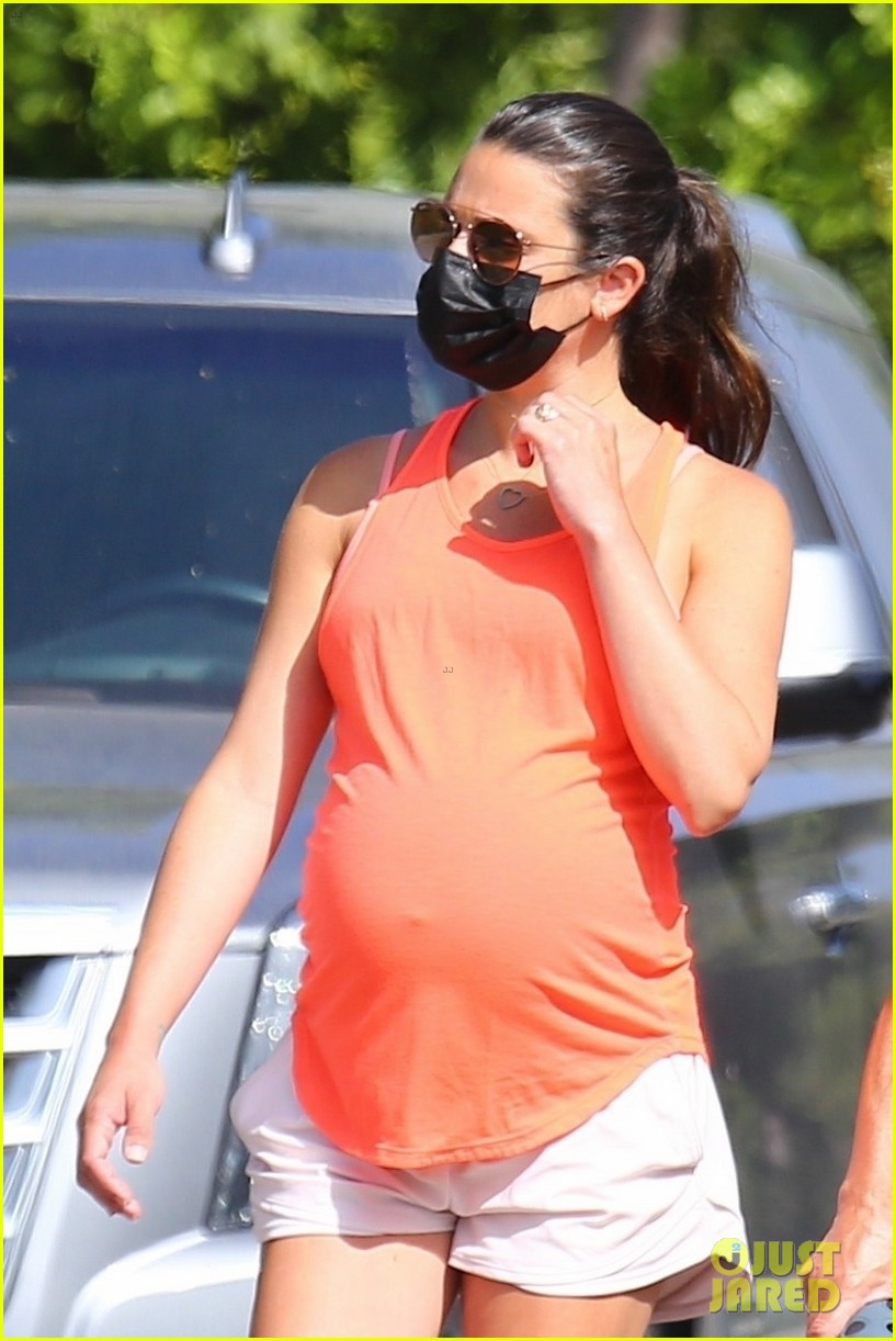 Pregnant Lea Michele Holds Onto Her Baby Bump During Walk With Her Mom ...