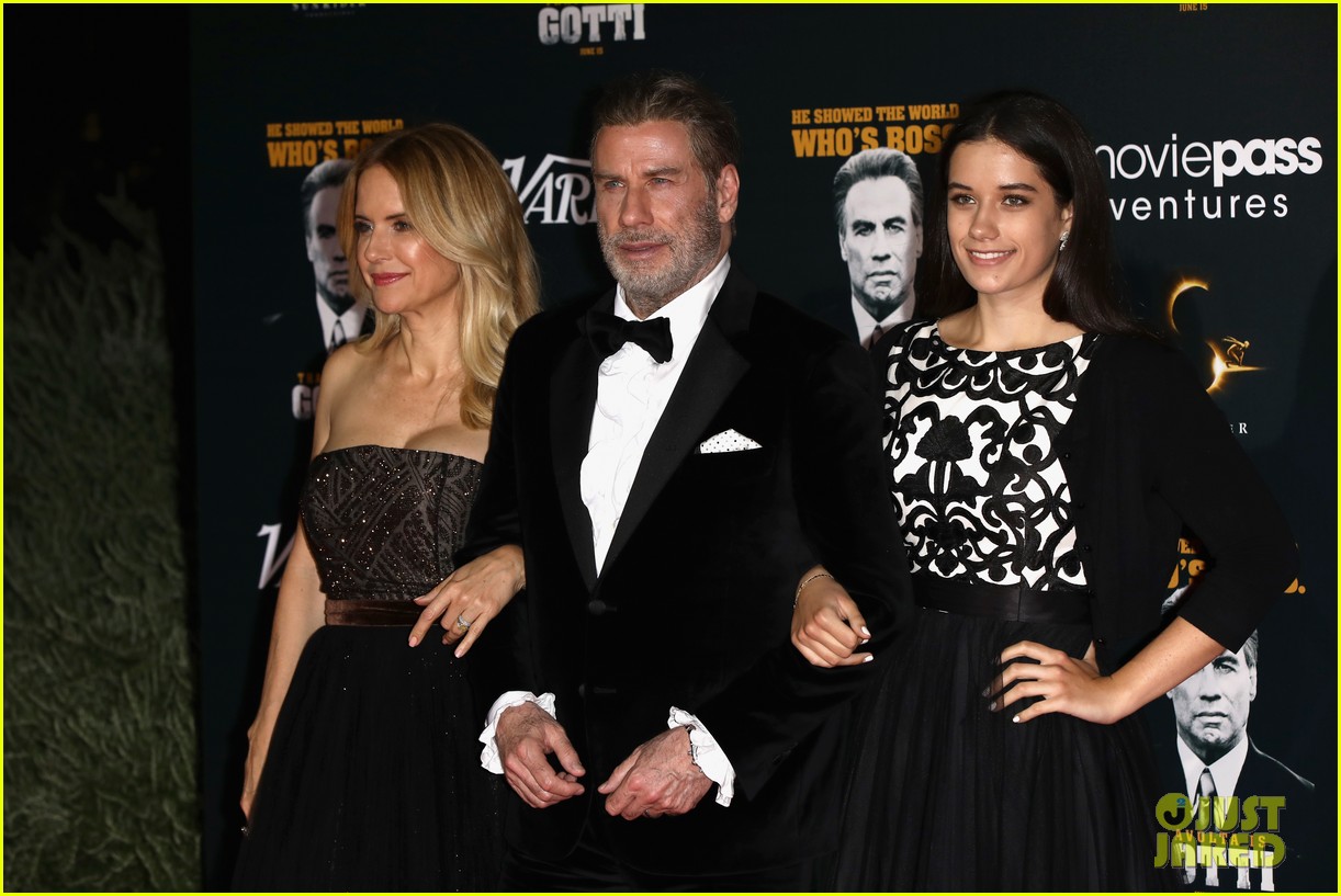 Kelly Preston Dead - Actress Dies at 57 After Two-Year Battle with ...