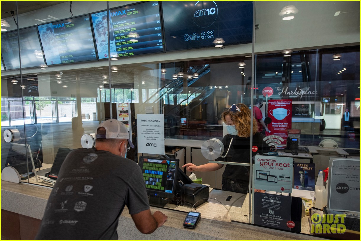 AMC Re-Opens: Look Inside the Socially Distanced Movie Theaters (Photos ...