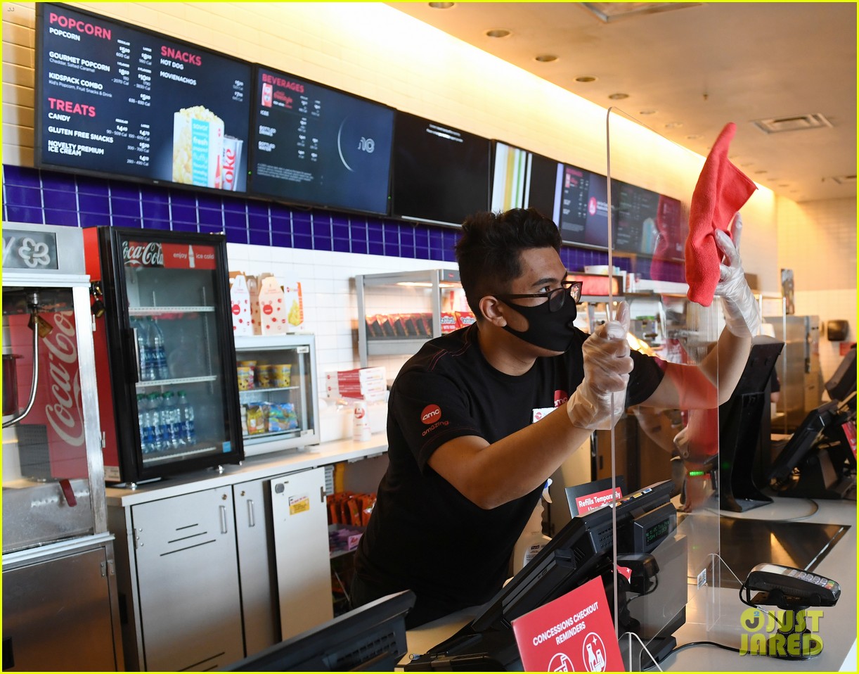 AMC Re-Opens: Look Inside the Socially Distanced Movie Theaters (Photos ...