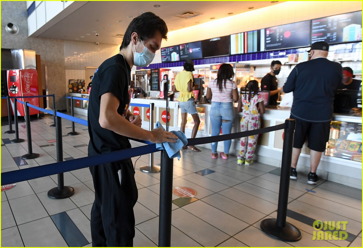 AMC Re-Opens: Look Inside the Socially Distanced Movie Theaters (Photos ...