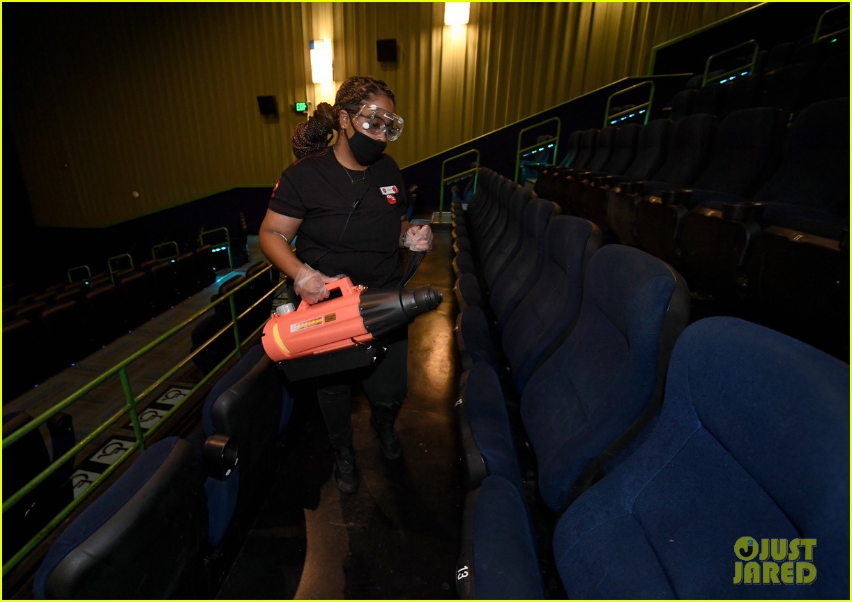 AMC Re-Opens: Look Inside the Socially Distanced Movie Theaters (Photos ...