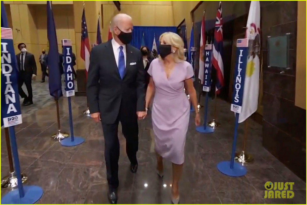 Joe Biden & Kamala Harris Wear Masks to Watch DNC Fireworks Show ...