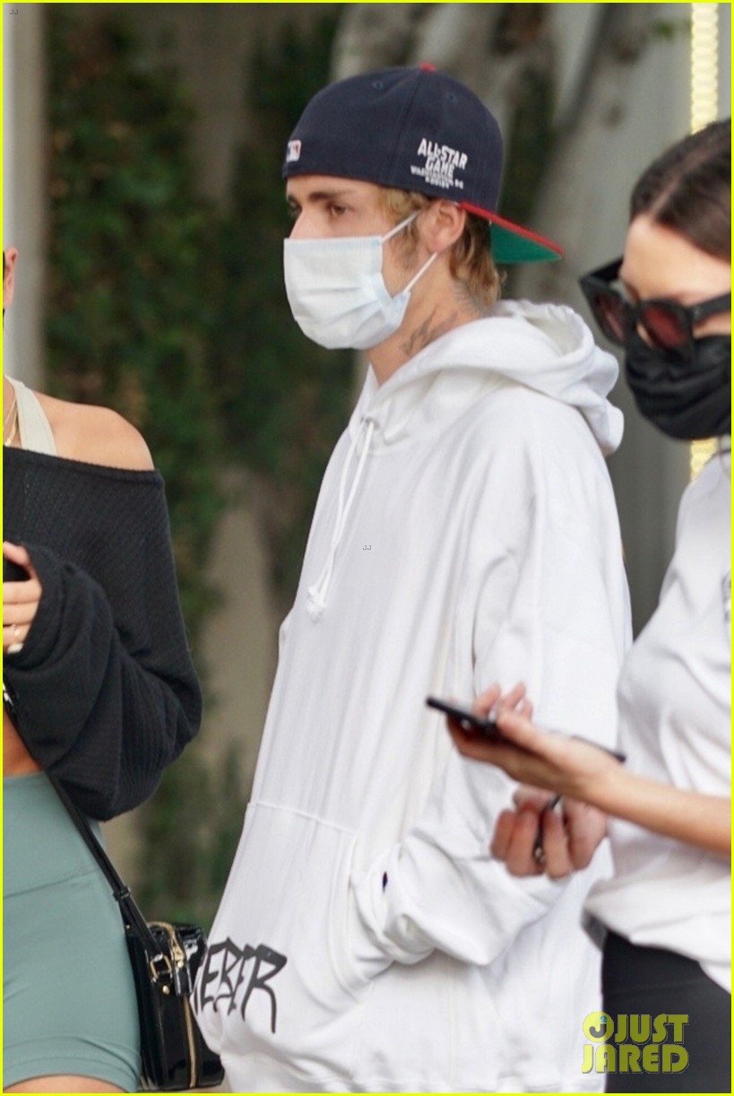 Justin & Hailey Bieber Show Cute PDA While Stepping Out for Breakfast ...