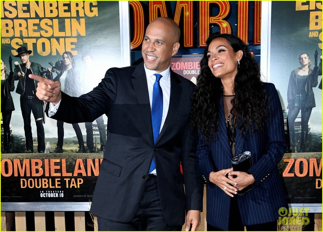 Cory Booker Says His Girlfriend Rosario Dawson Likes Bernie Sanders ...