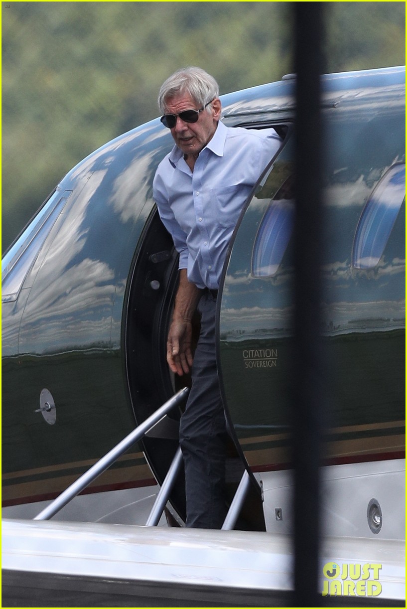 Harrison Ford Flies Private Jet to Take Son Liam to College with Wife ...