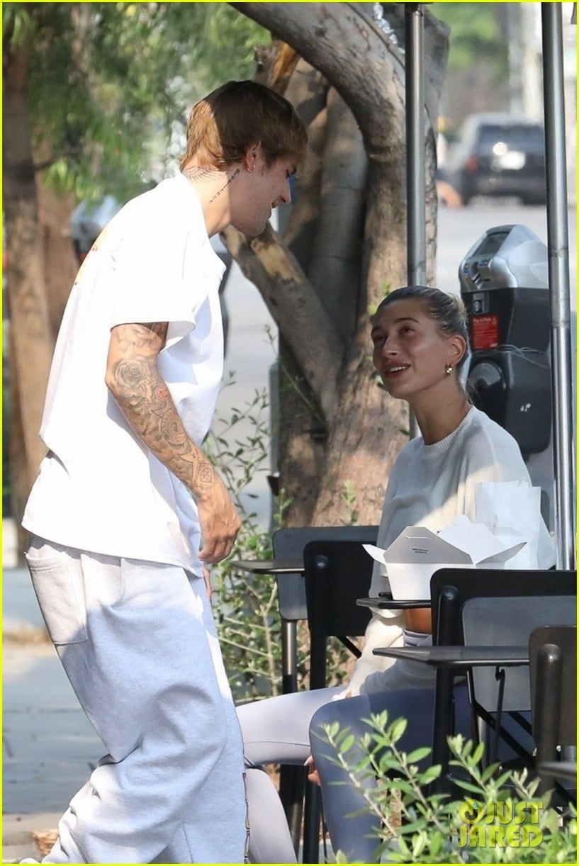 Justin & Hailey Bieber Hit Up a Local Breakfast Spot: Photo 4476477 ...