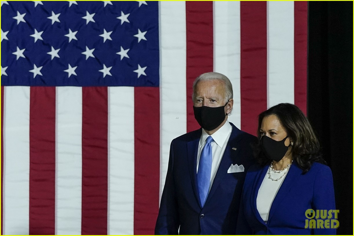 Kamala Harris & Joe Biden Wear Masks While Arriving For First Joint ...