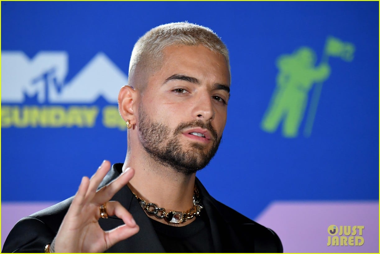Maluma Looks Slick in a Silk Suit for MTV VMAs 2020: Photo 4479186 ...