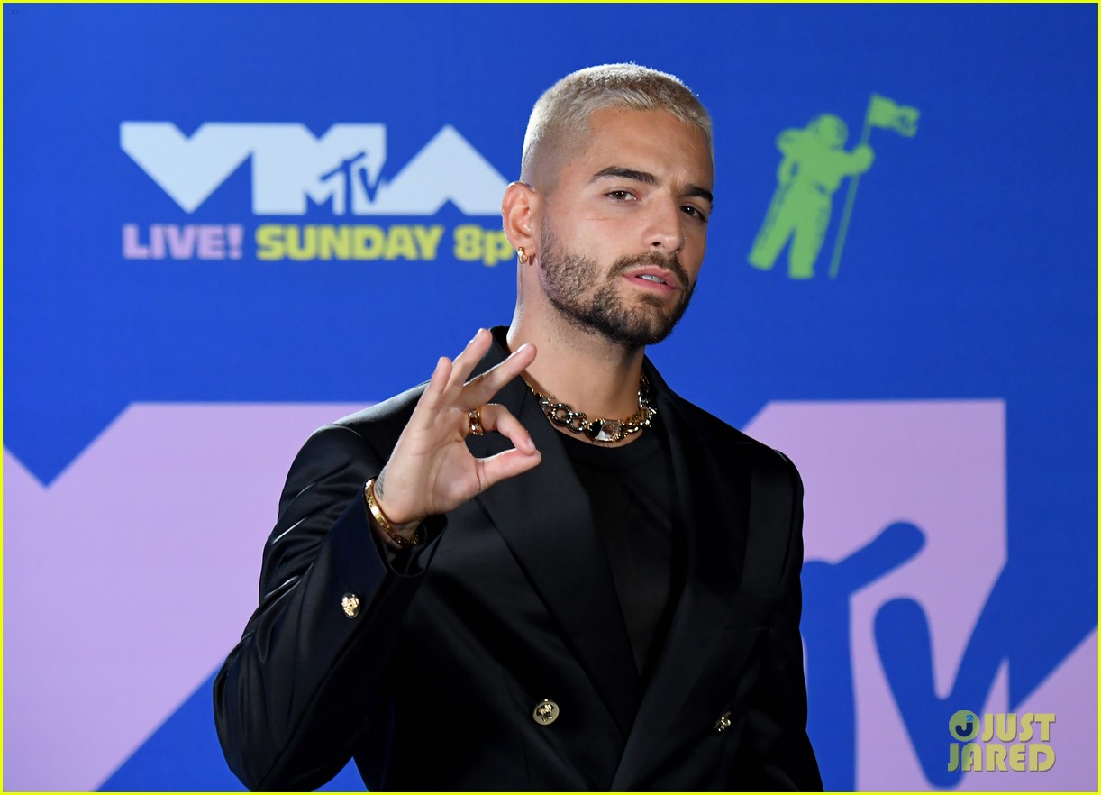 Maluma Looks Slick in a Silk Suit for MTV VMAs 2020: Photo 4479195 ...