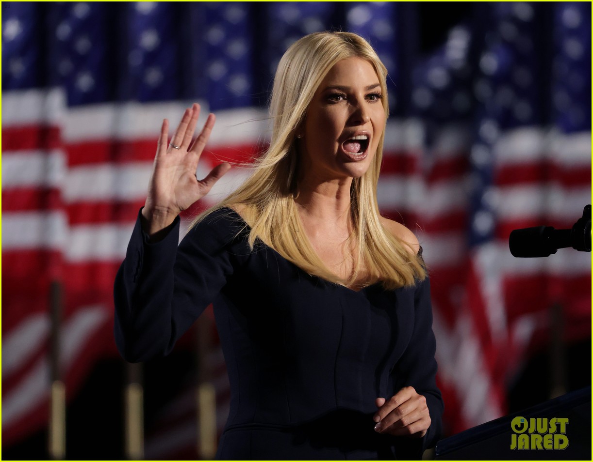 Melania Trump's Reaction to Ivanka at RNC 2020 Is Going Viral - Watch ...
