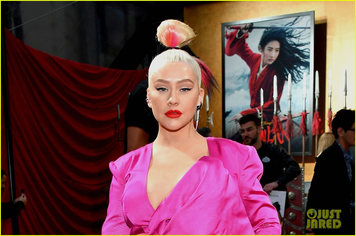 Christina Aguilera Live Tweets While Watching 'Mulan,' Reveals Which ...