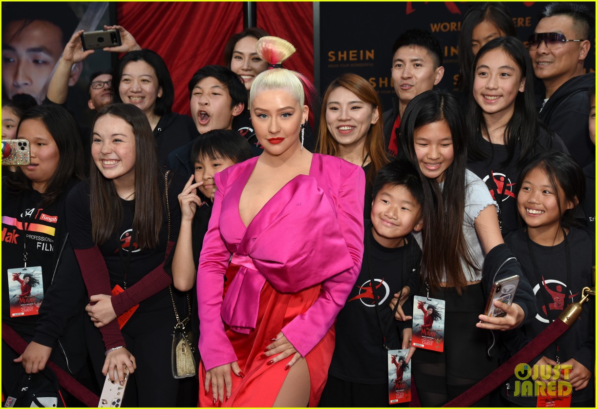 Christina Aguilera Live Tweets While Watching 'Mulan,' Reveals Which ...