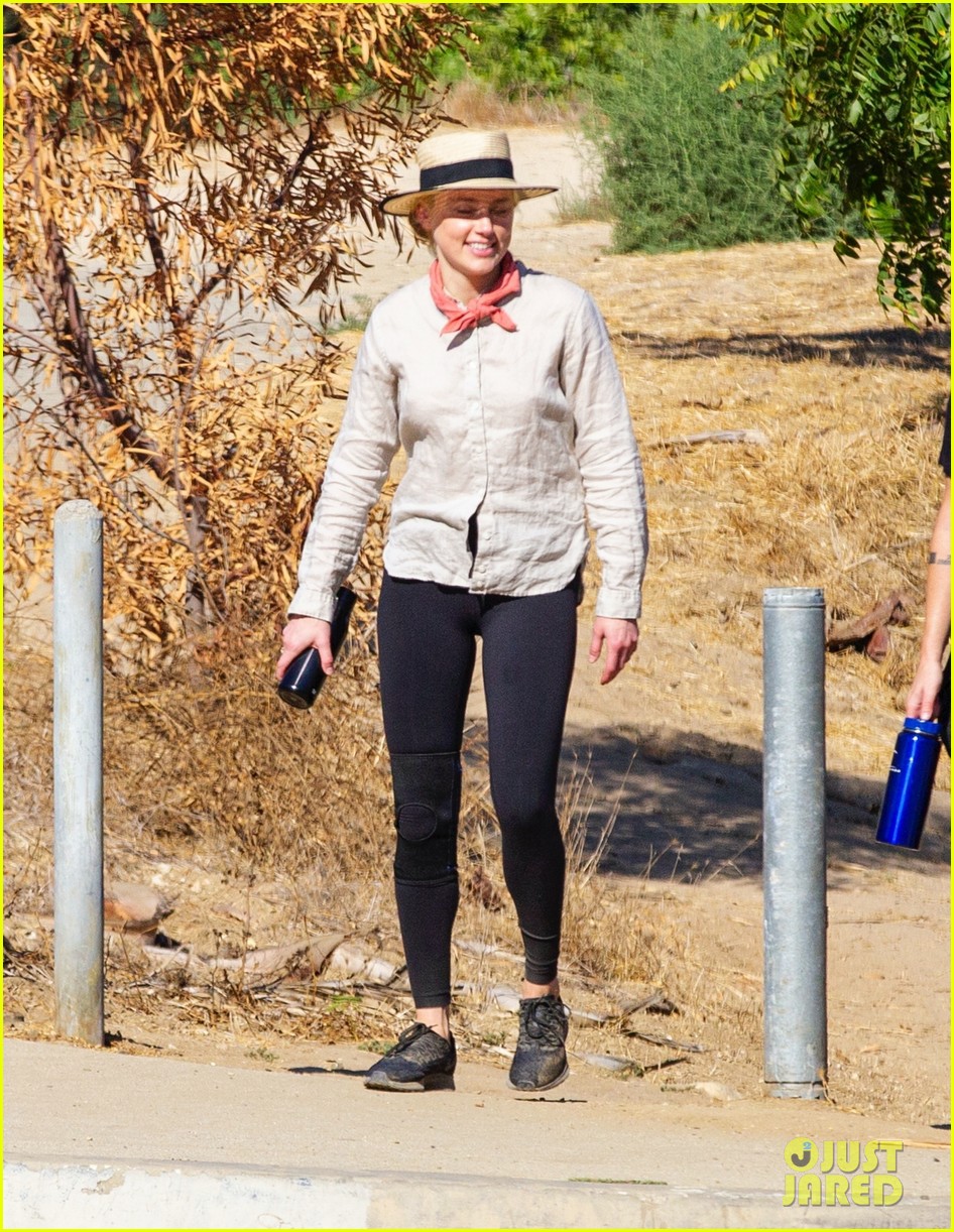 Amber Heard Hikes With A Friend After Launching Smear Campaign ...