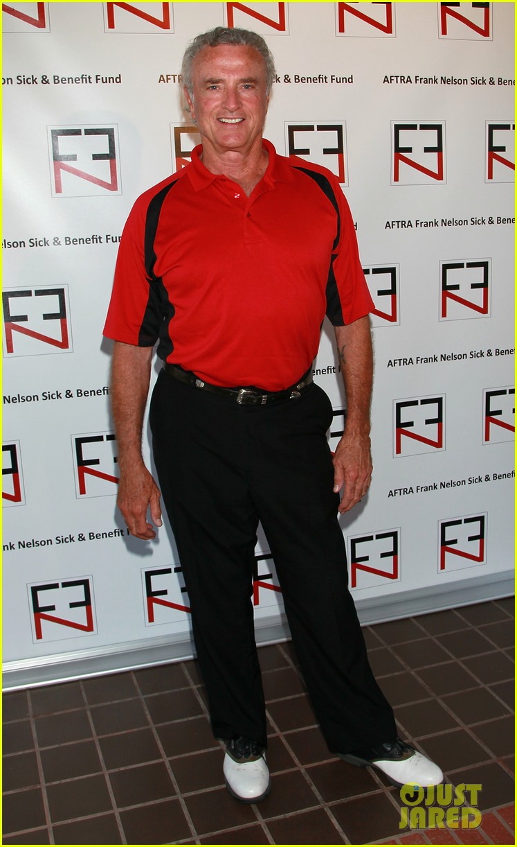 Kevin Dobson Dead - 'Knots Landing' & 'Kojak' Star Dies at 77: Photo ...