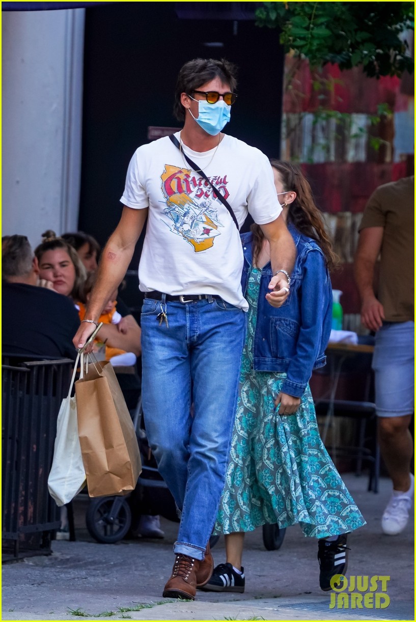 Jacob Elordi Meets Up with 'Euphoria' Co-Star Maude Apatow for Lunch in ...