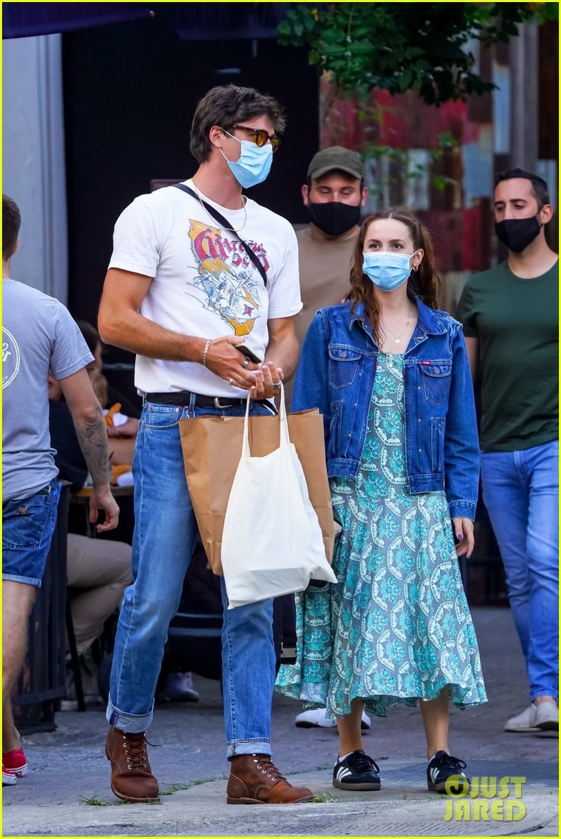 Jacob Elordi Meets Up with 'Euphoria' Co-Star Maude Apatow for Lunch in ...