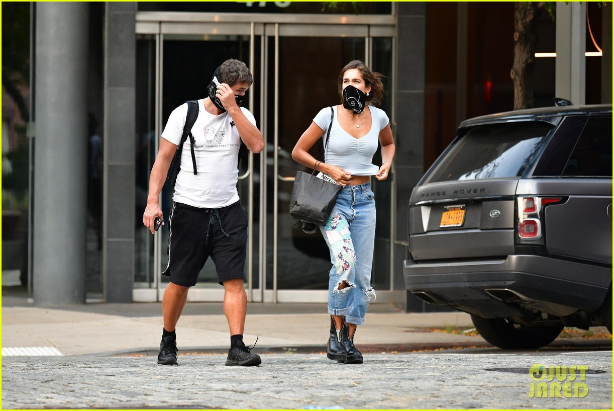 James Franco Is Looking Buff in These New Pics with Girlfriend Isabel ...