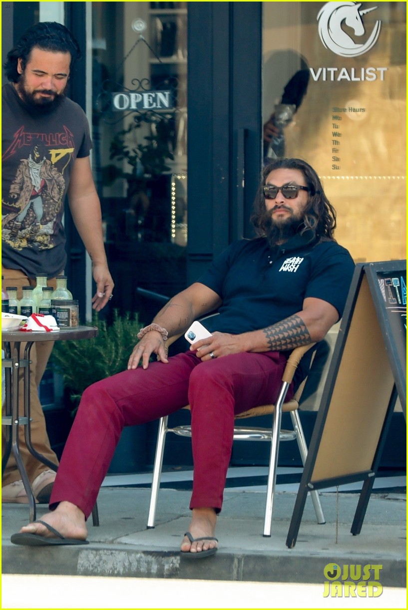 Jason Momoa Enjoys Lunch With Friends in LA: Photo 4479623 | Jason ...
