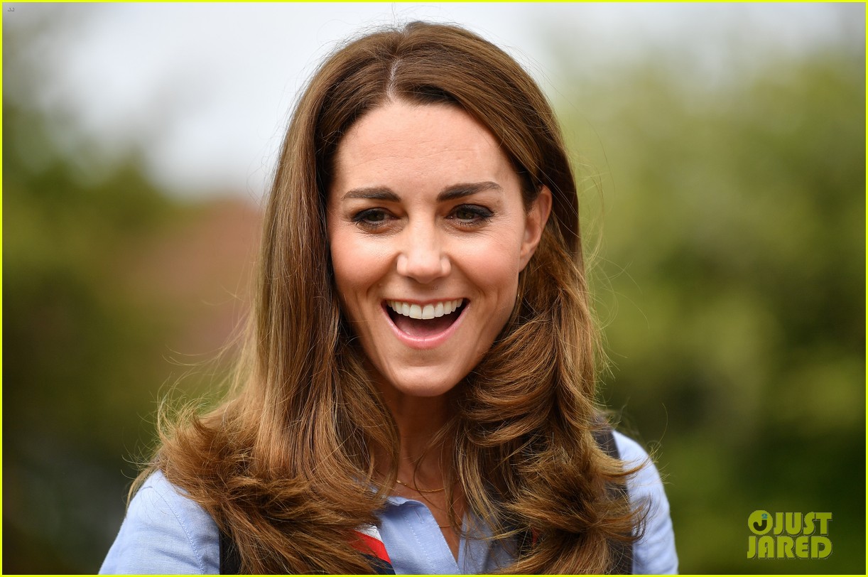 Photo: kate middleton scout visit 06 | Photo 4488800 | Just Jared ...