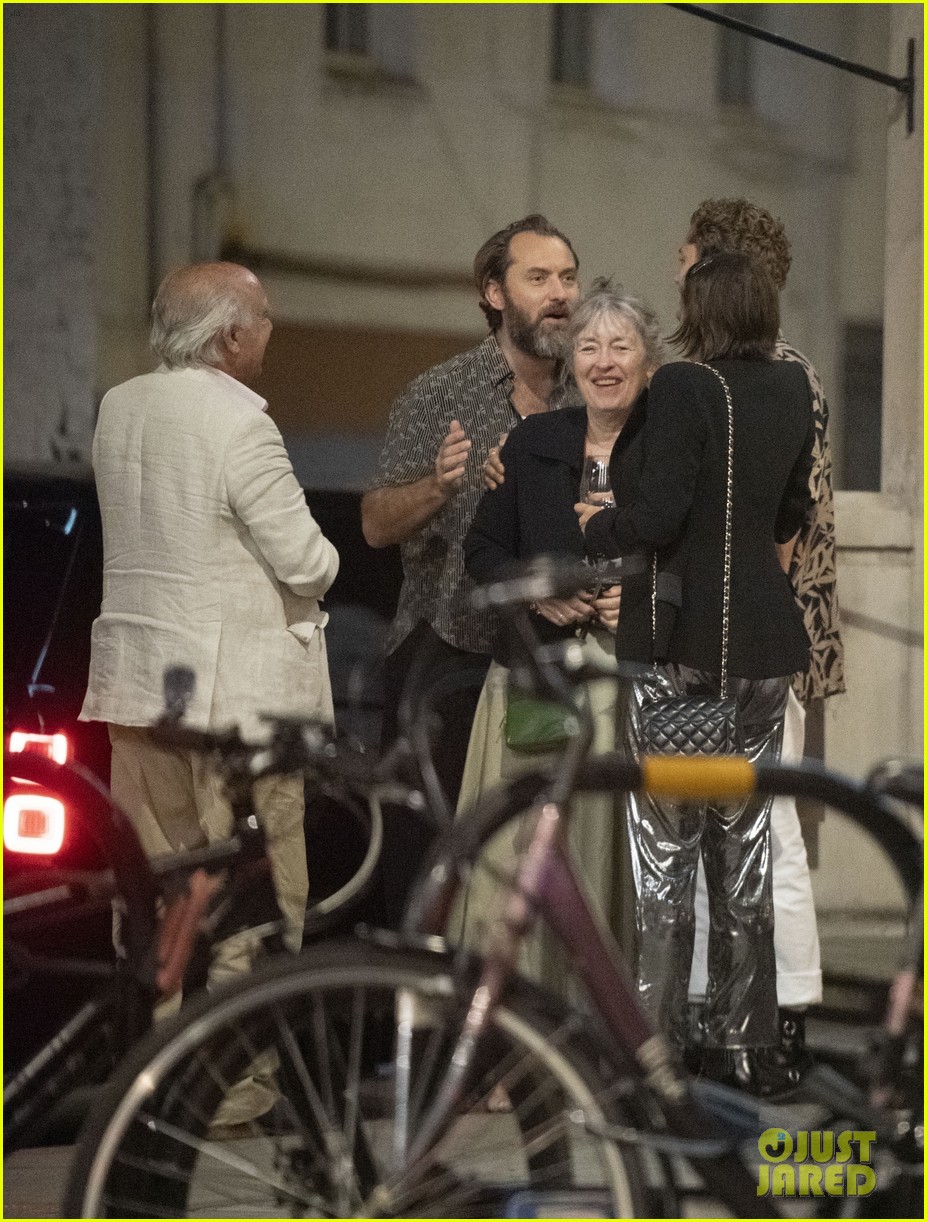 Jude Law Celebrates Son Rudy's 18th Birthday with Family Night Out ...