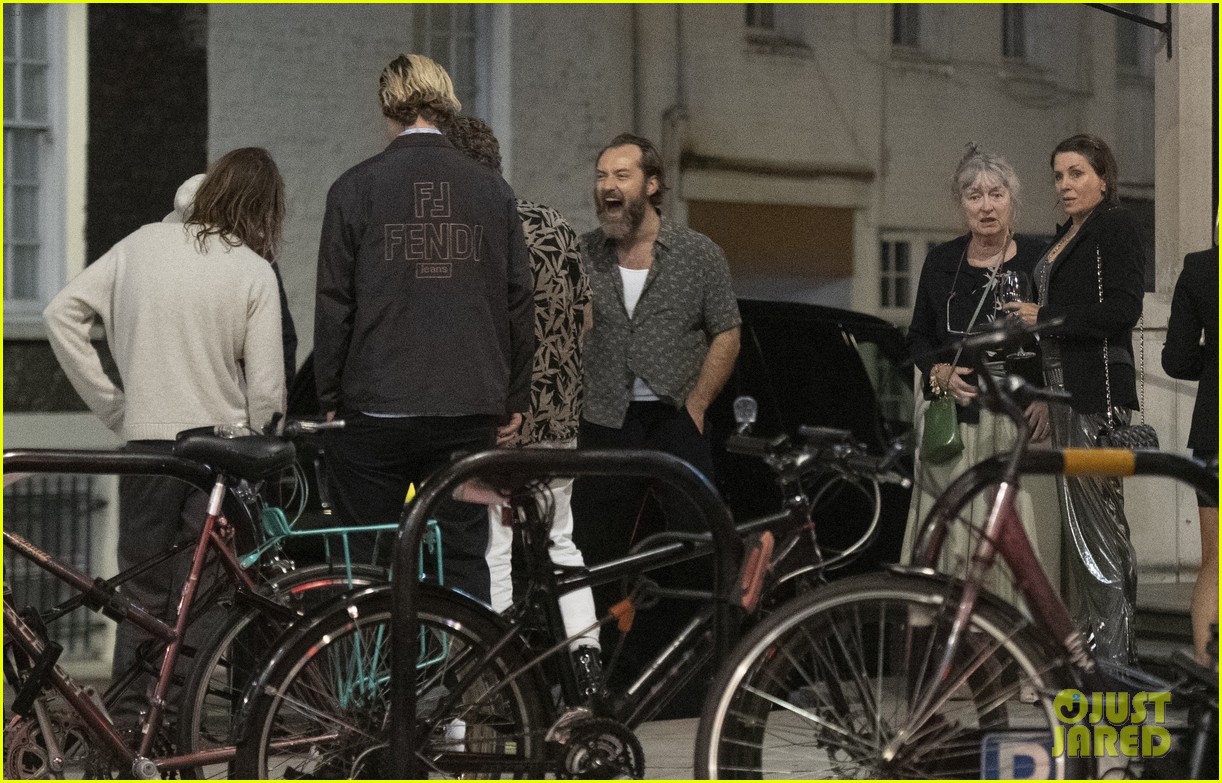 Jude Law Celebrates Son Rudy's 18th Birthday with Family Night Out ...