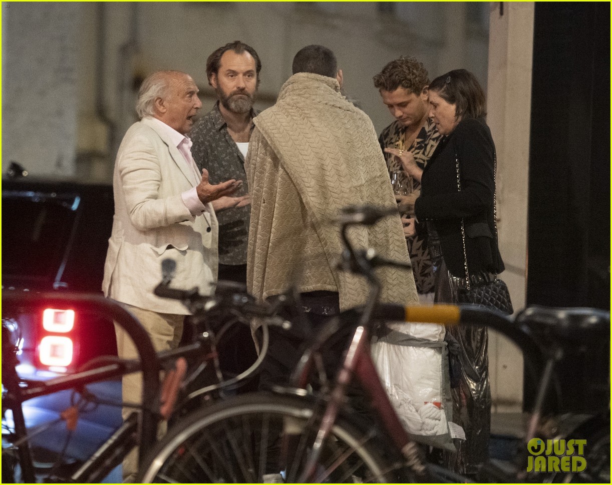 Jude Law Celebrates Son Rudy's 18th Birthday with Family Night Out ...