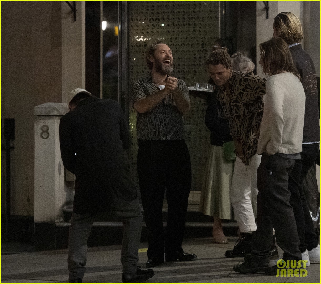 Jude Law Celebrates Son Rudy's 18th Birthday with Family Night Out ...