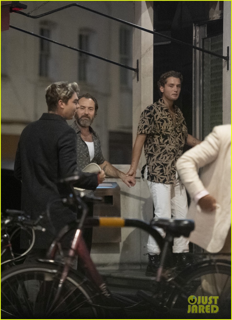 Jude Law Celebrates Son Rudy's 18th Birthday with Family Night Out ...