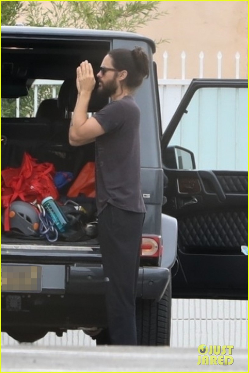 Jared Leto Spotted at Rock Climbing Gym with Valery Kaufman, His ...
