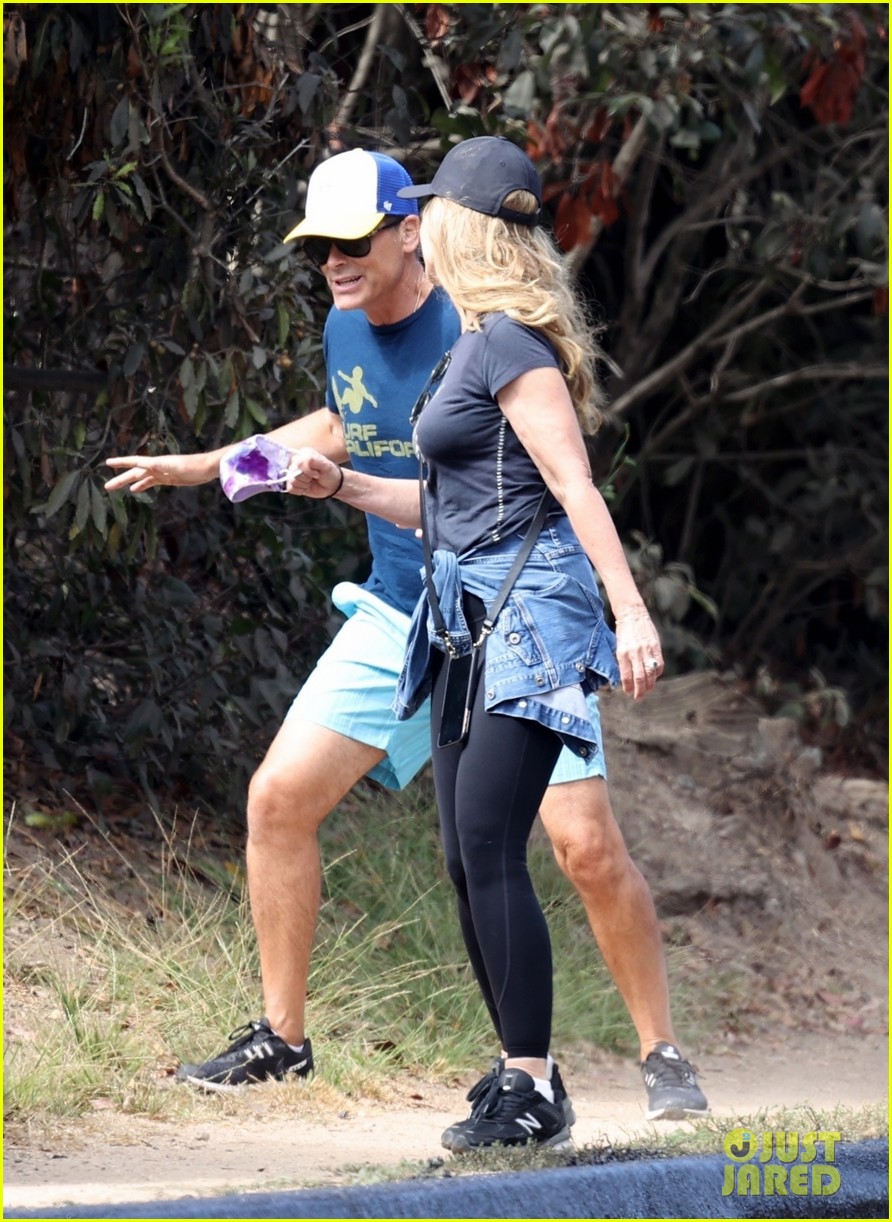 Longtime Friends Rob Lowe & Maria Shriver Spotted On a Walk in ...
