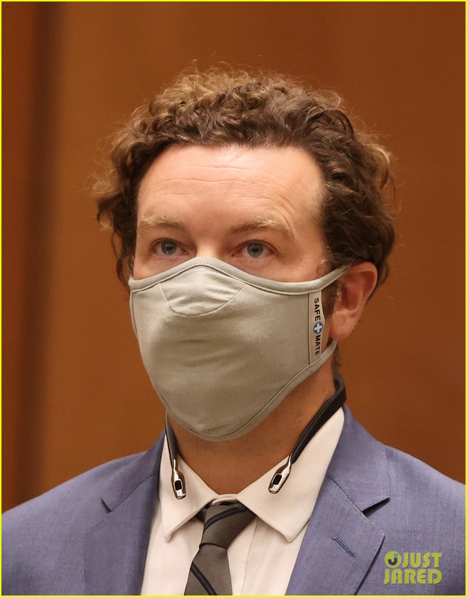 A Masked Danny Masterson Appeared in Court for Rape Charges: Photo ...