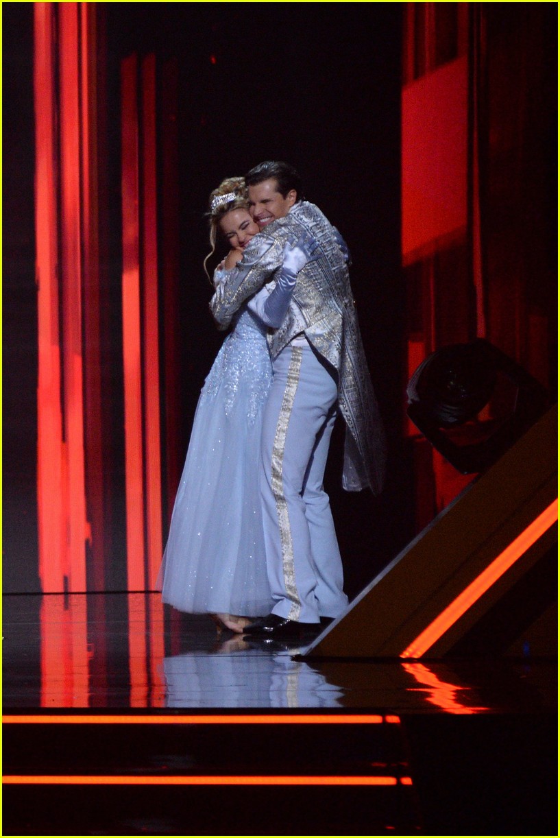 Chrishell Stause Has a Cinderella Moment on 'DWTS,' Earns Her Best ...