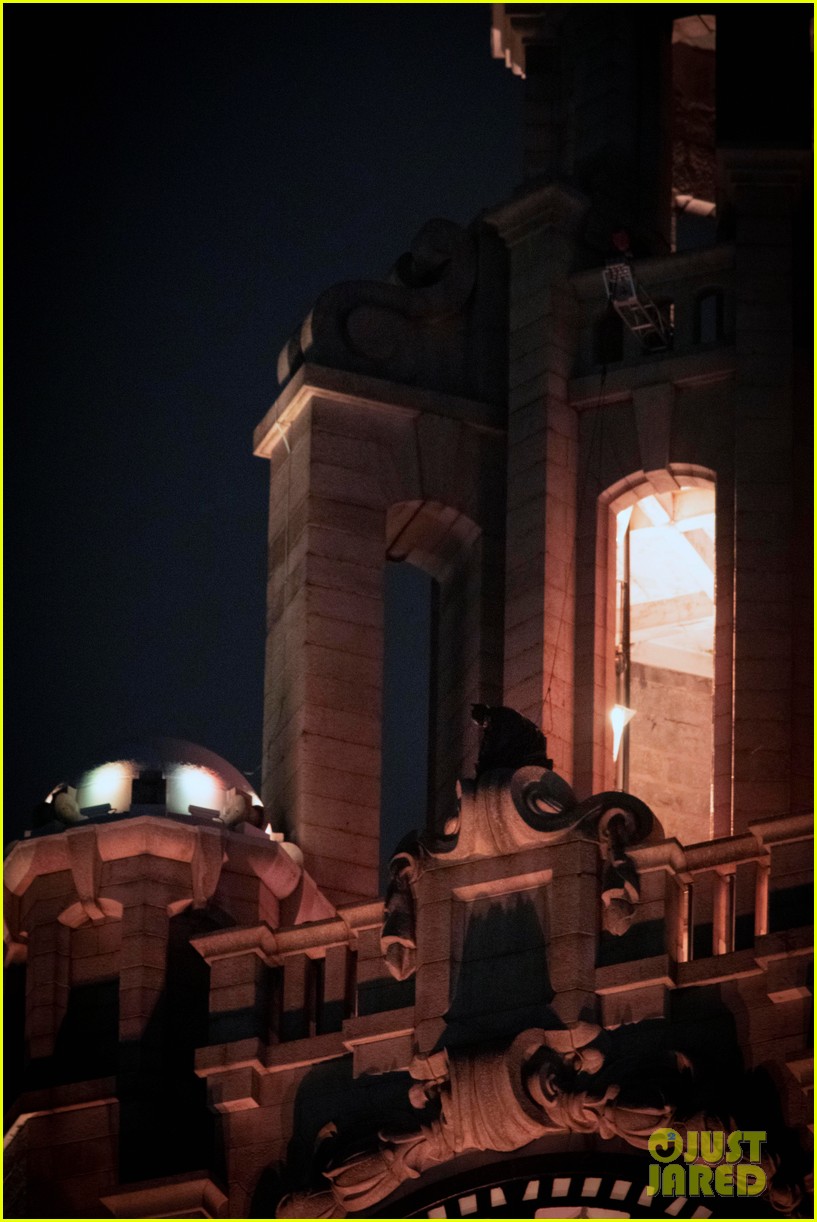 'The Batman' Stunt Double Films a Scene at Top of Liverpool's Liver ...