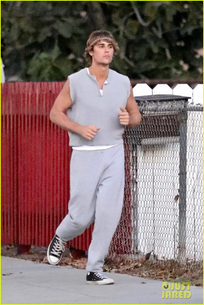 Justin Bieber Covers His Tattoos to Play Rocky Balboa in New Music ...