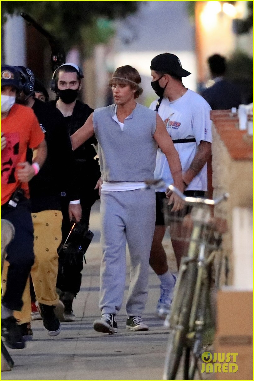 Justin Bieber Covers His Tattoos to Play Rocky Balboa in New Music ...