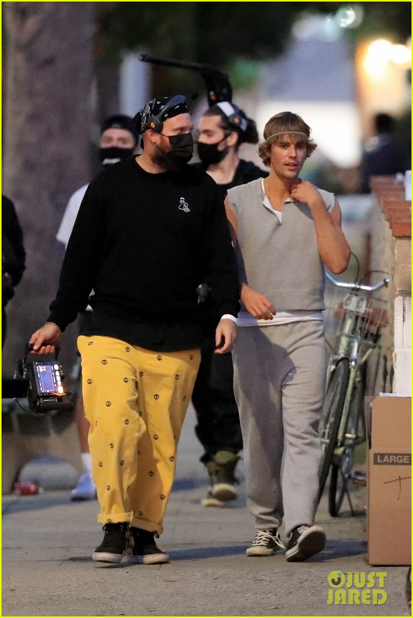 Justin Bieber Covers His Tattoos to Play Rocky Balboa in New Music ...