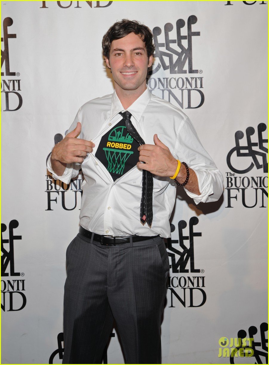 Comedian Jeff Dye Seems to Reference Kristin Cavallari Kissing Photos ...