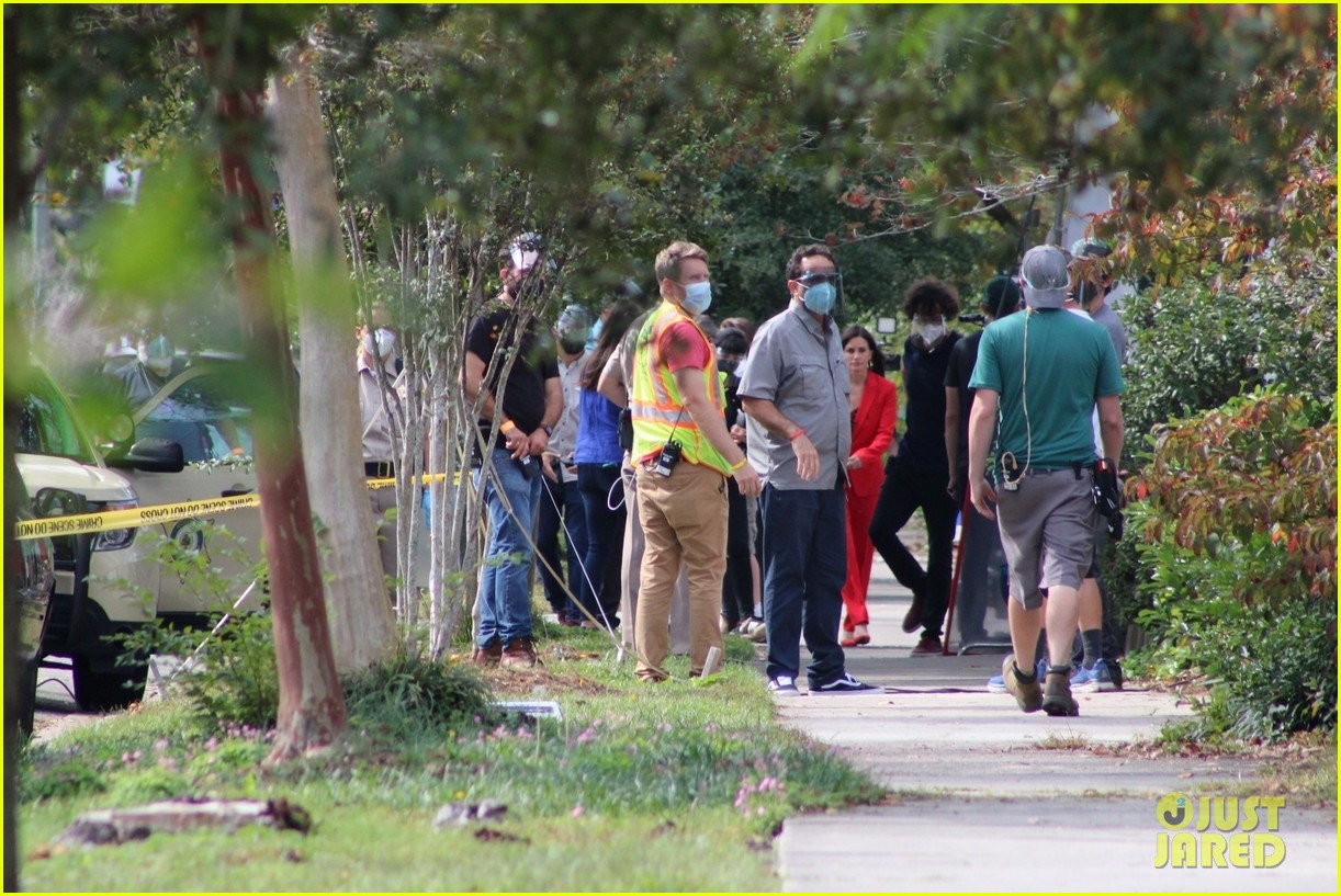 Courteney Cox Reprises Her Role as Gale Weathers in 'Scream 5' - See ...