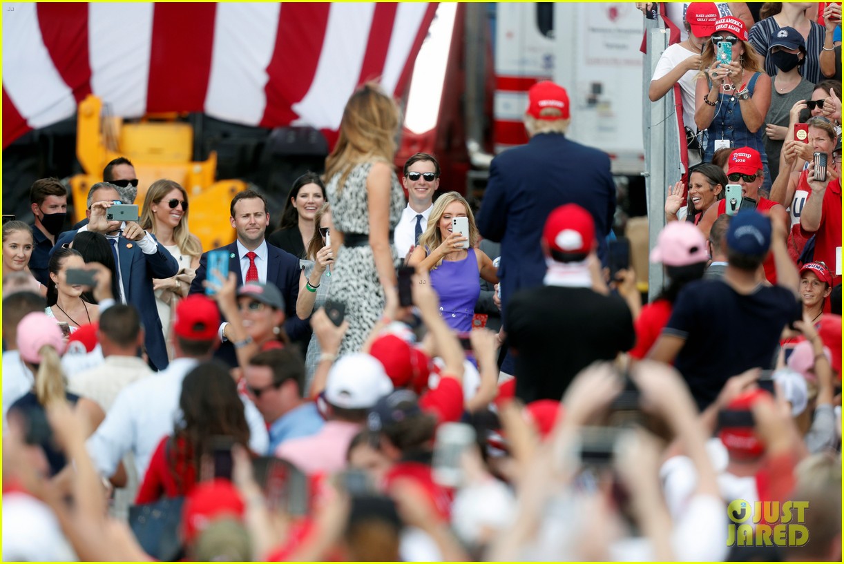 The 'Fake Melania' Theories Are Continuing After Melania Trump's Speech ...