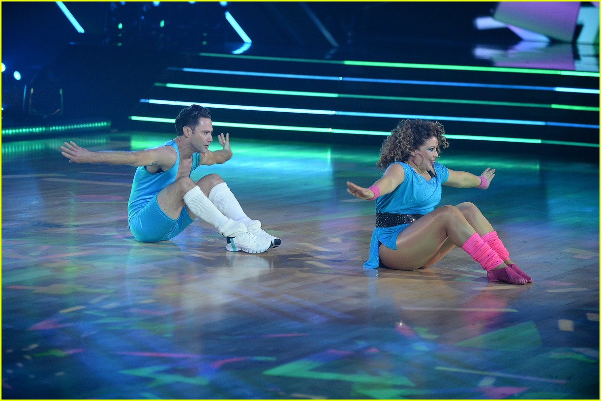 Justina Machado Recreated the 'Flashdance' Water Scene on 'DWTS ...