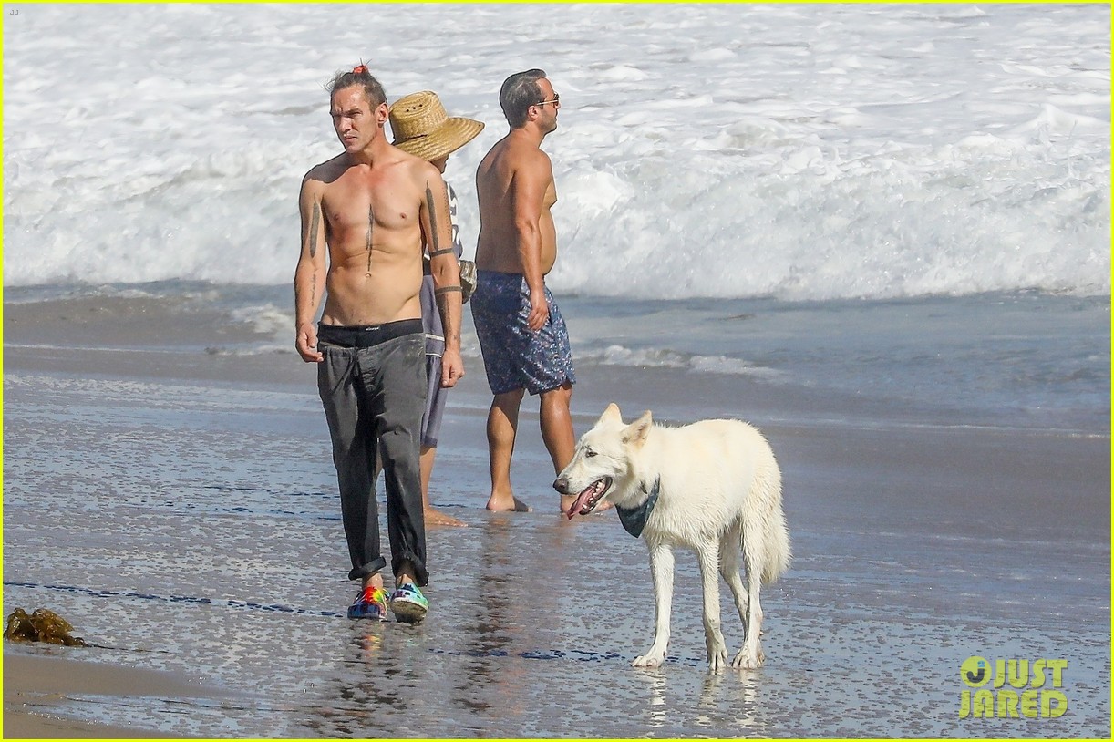 Jonathan Rhys Meyers Goes Shirtless at the Beach in Rare Photos: Photo ...