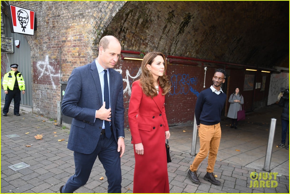 Duchess Kate Middleton & Prince William Wear Their Face Masks on Latest ...